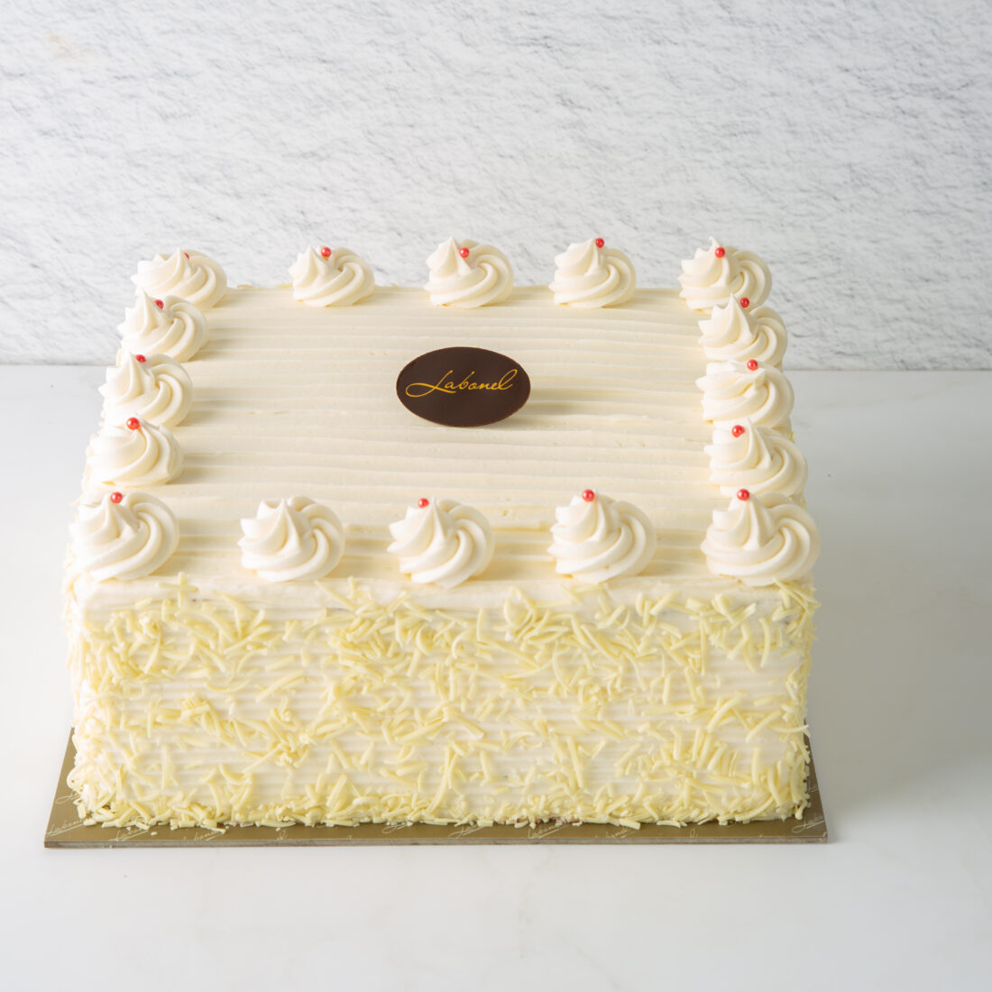 Best Classic Red Velvet Cake with Vanilla Frosting in Town - Labonel ...
