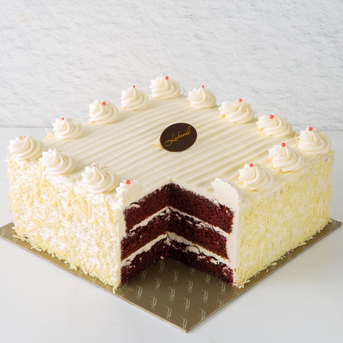 Best Classic Red Velvet Cake with Vanilla Frosting in Town - Labonel ...